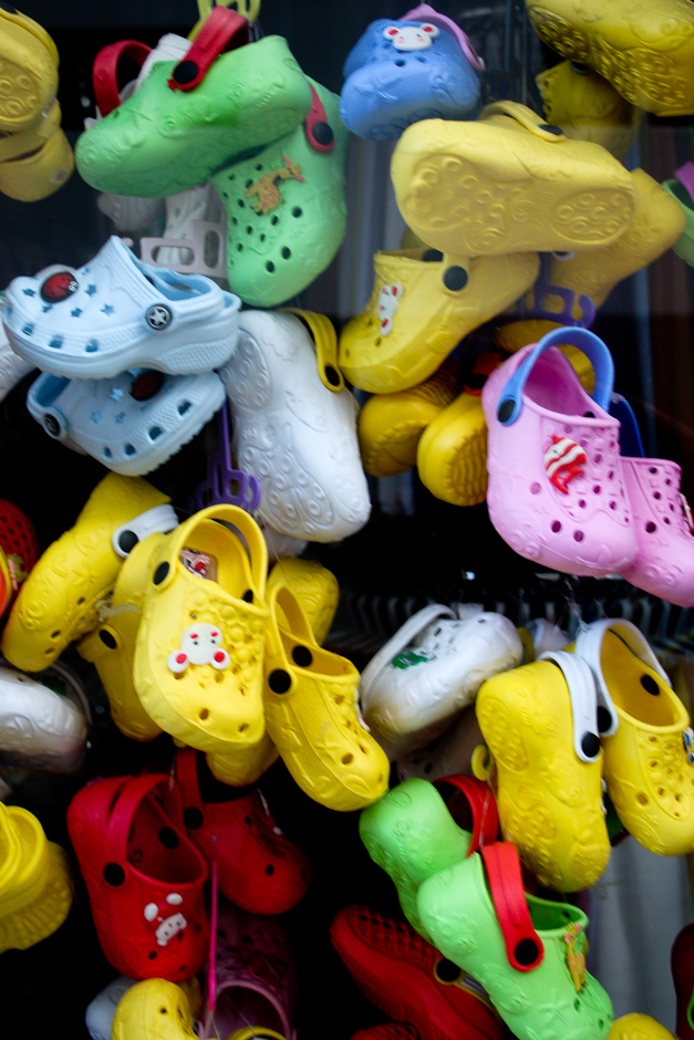 //Sub/Corpus Blog: Crocs, lots of crocs ...
