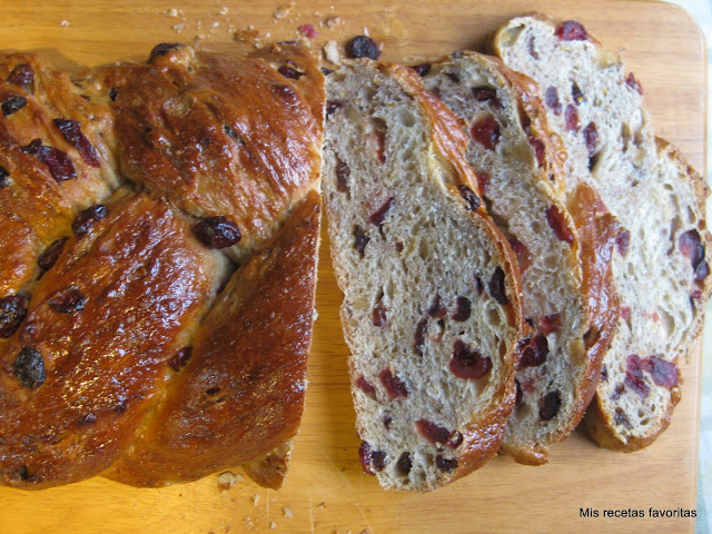 Pan con frutas, nueces y masa madre - Mis recetas favoritas by Hilmar