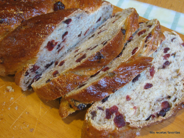 Pan con frutas, nueces y masa madre - Mis recetas favoritas by Hilmar