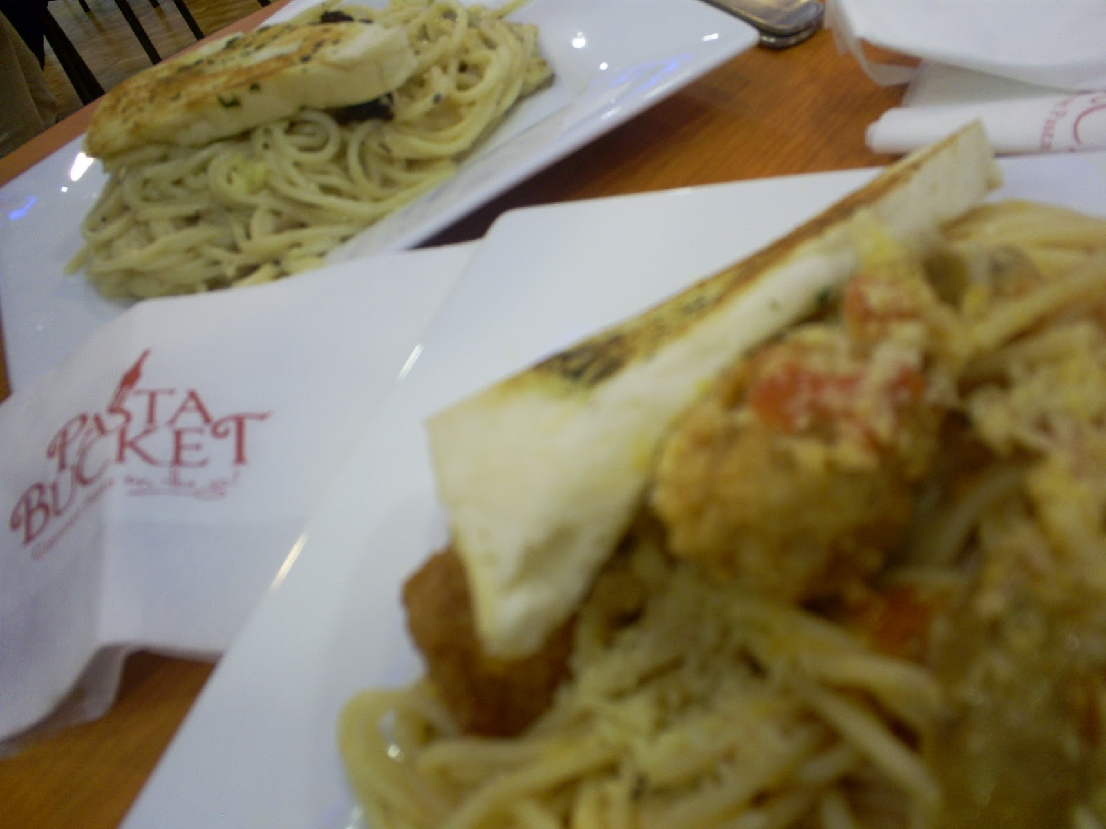 Lifeylicious: Bakit Pasta Bucket?