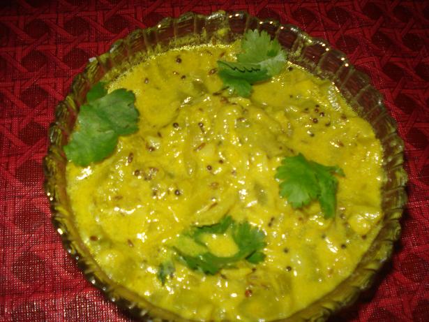 INDIAN RECIPES CORNER: Beerakaya Curry with milk - Ridge Gourd curry