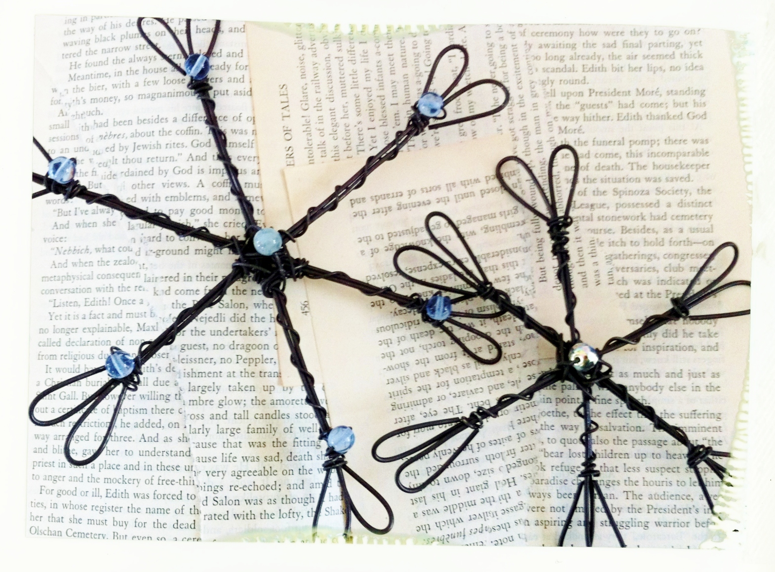 Art as Usual: Beaded Wire Snowflakes- Tutorial