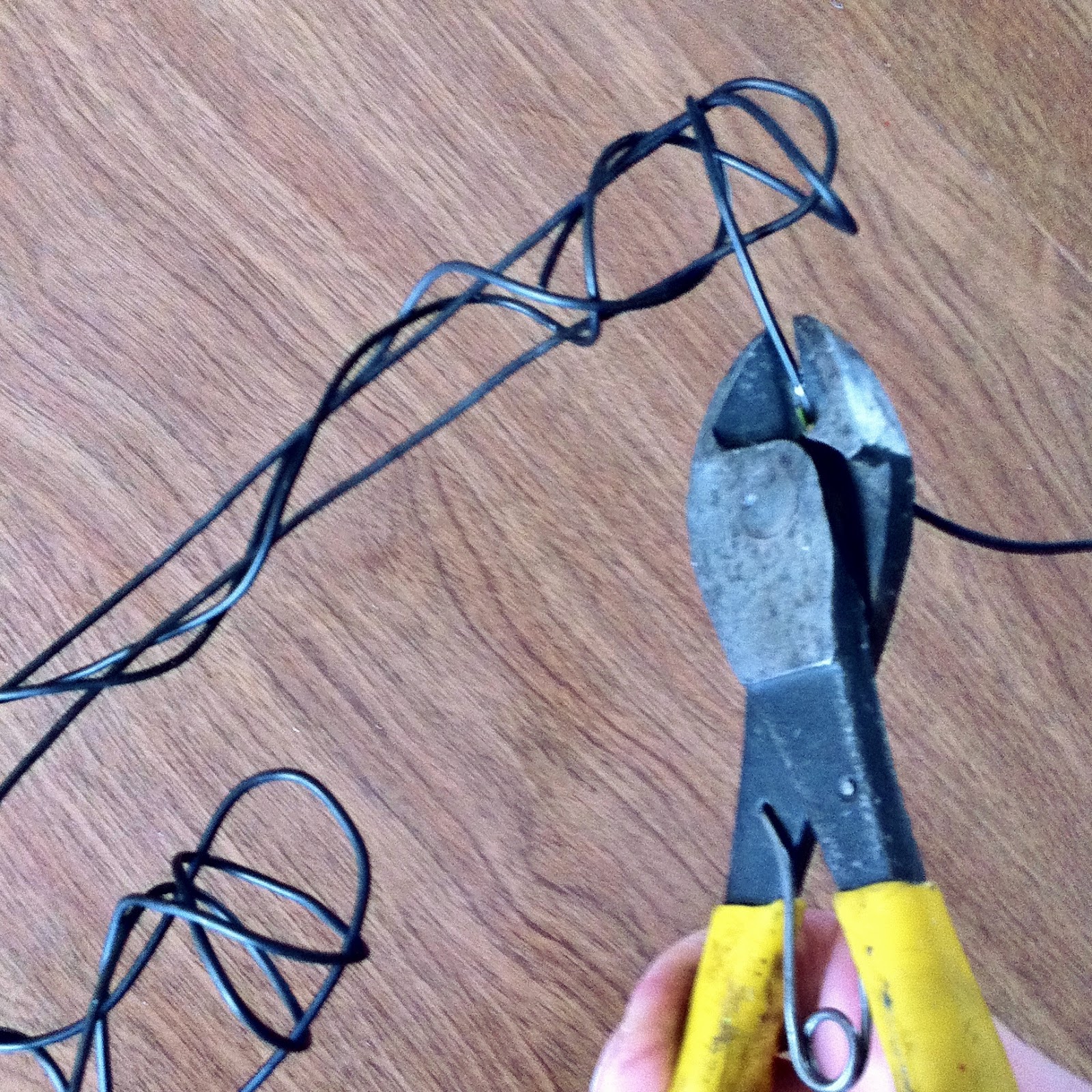 Art as Usual: Candy Cane Tutorial and a Holiday Vignette