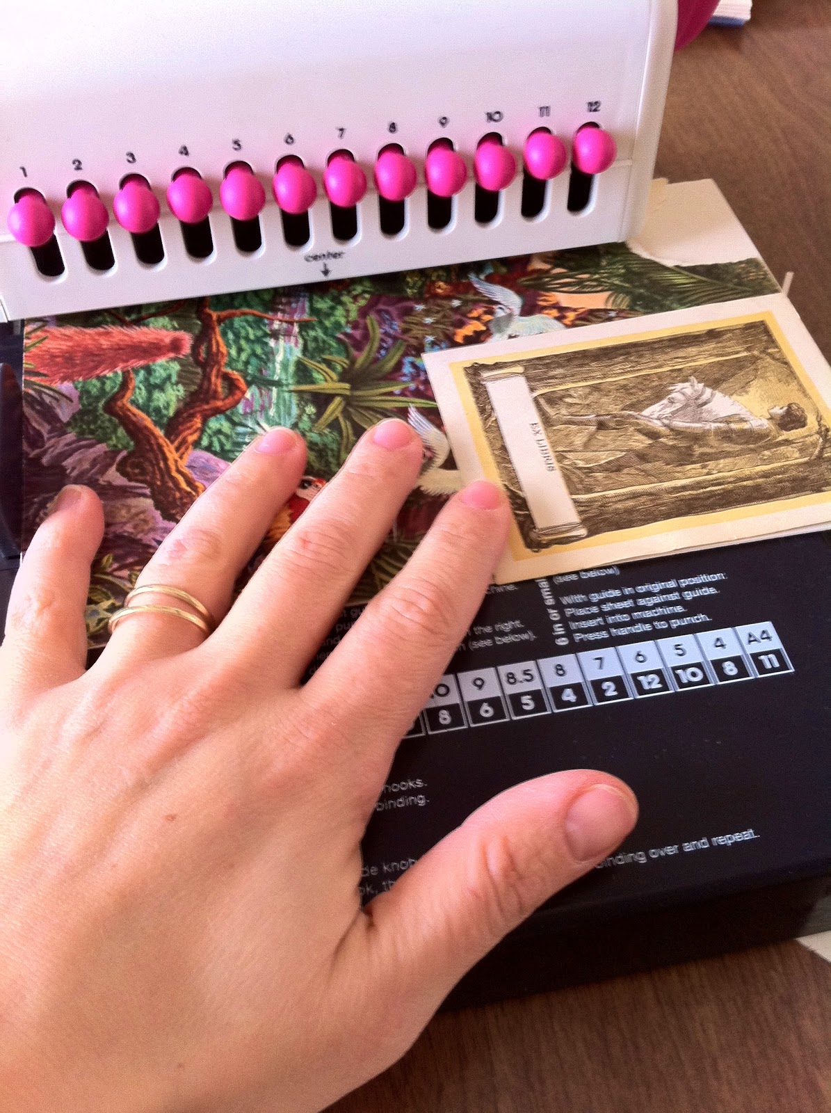 Art as Usual: Vintage Book >Notebook Tutorial