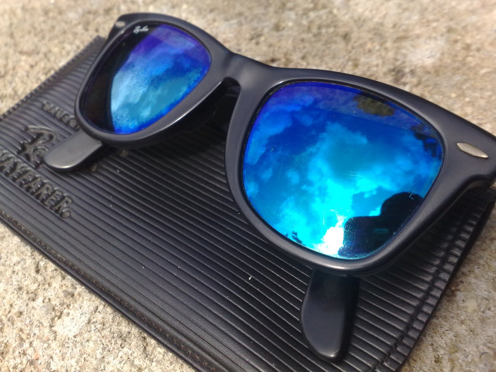 JohairiStore: RAYBAN WAYFARER BLUE MIRROR(SOLD)