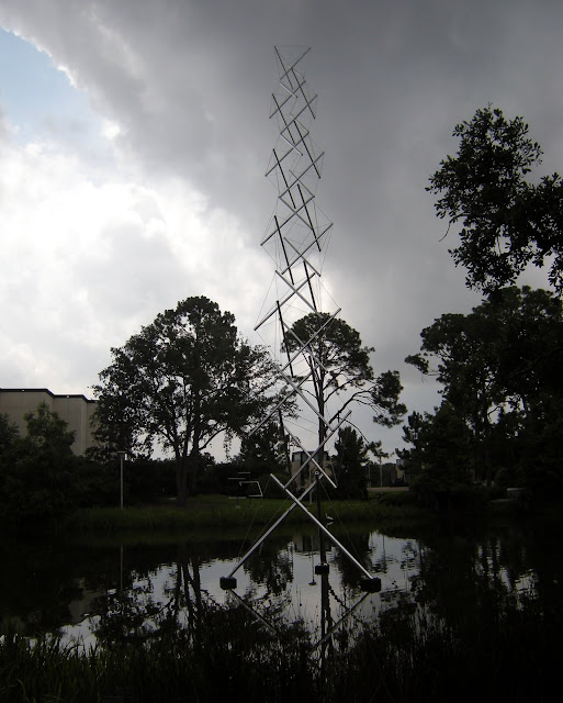 The Mathematical Tourist: Tensegrity Tower in New Orleans