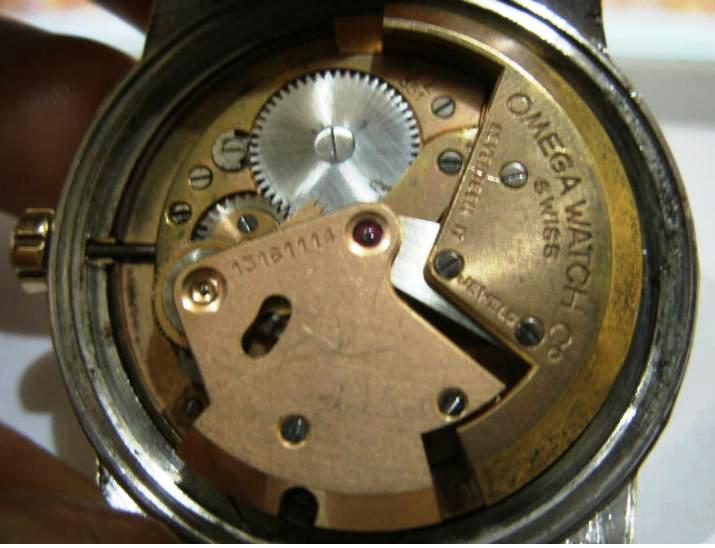 Welcome to Vintage Watch World....: Omega Bumper Cal.351 Goldtop