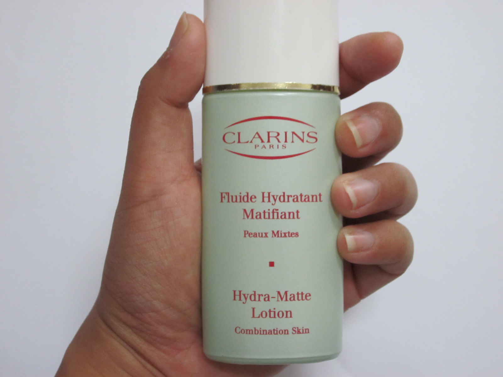 Zealous Ramblings of a Beauty Fanatic: Review: Clarins Hydra-Matte ...