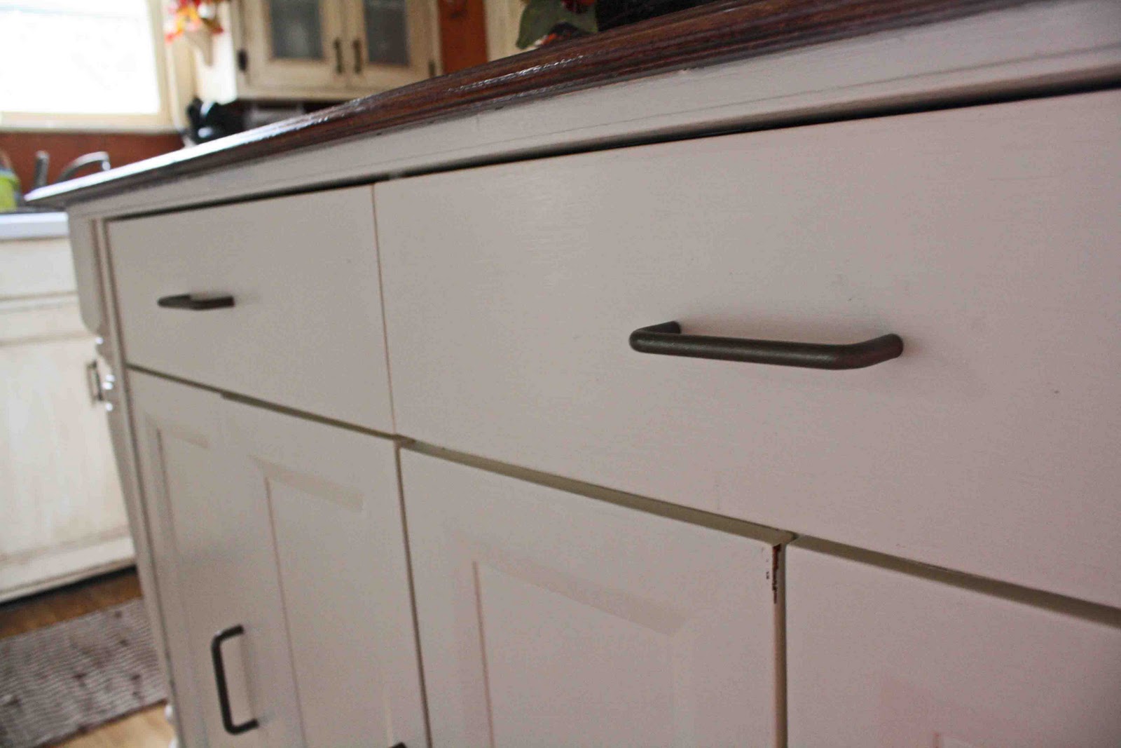 =*Superwoman*=: Kitchen Island Revamp