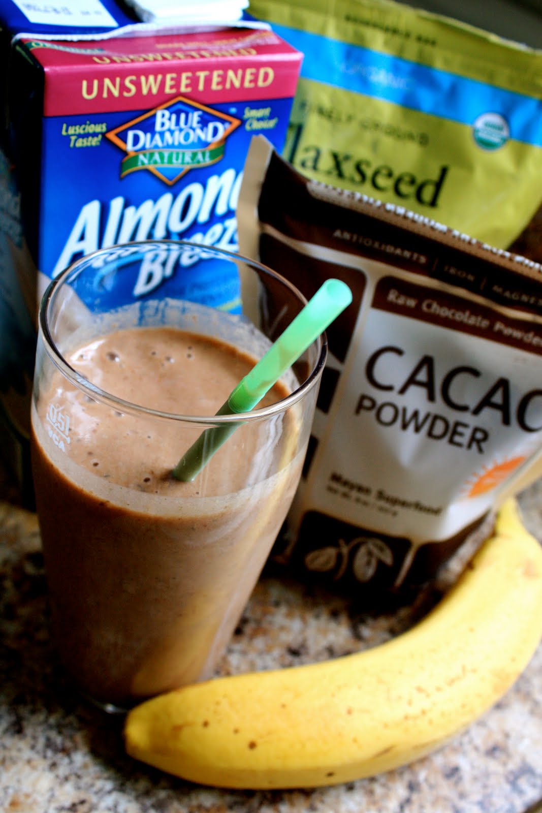 3 Healthy Chicks: Chocolate Banana Super Milkshake