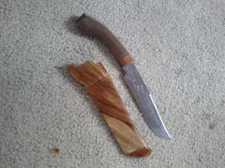 Koleksi Sarung Dan Ulu Parang