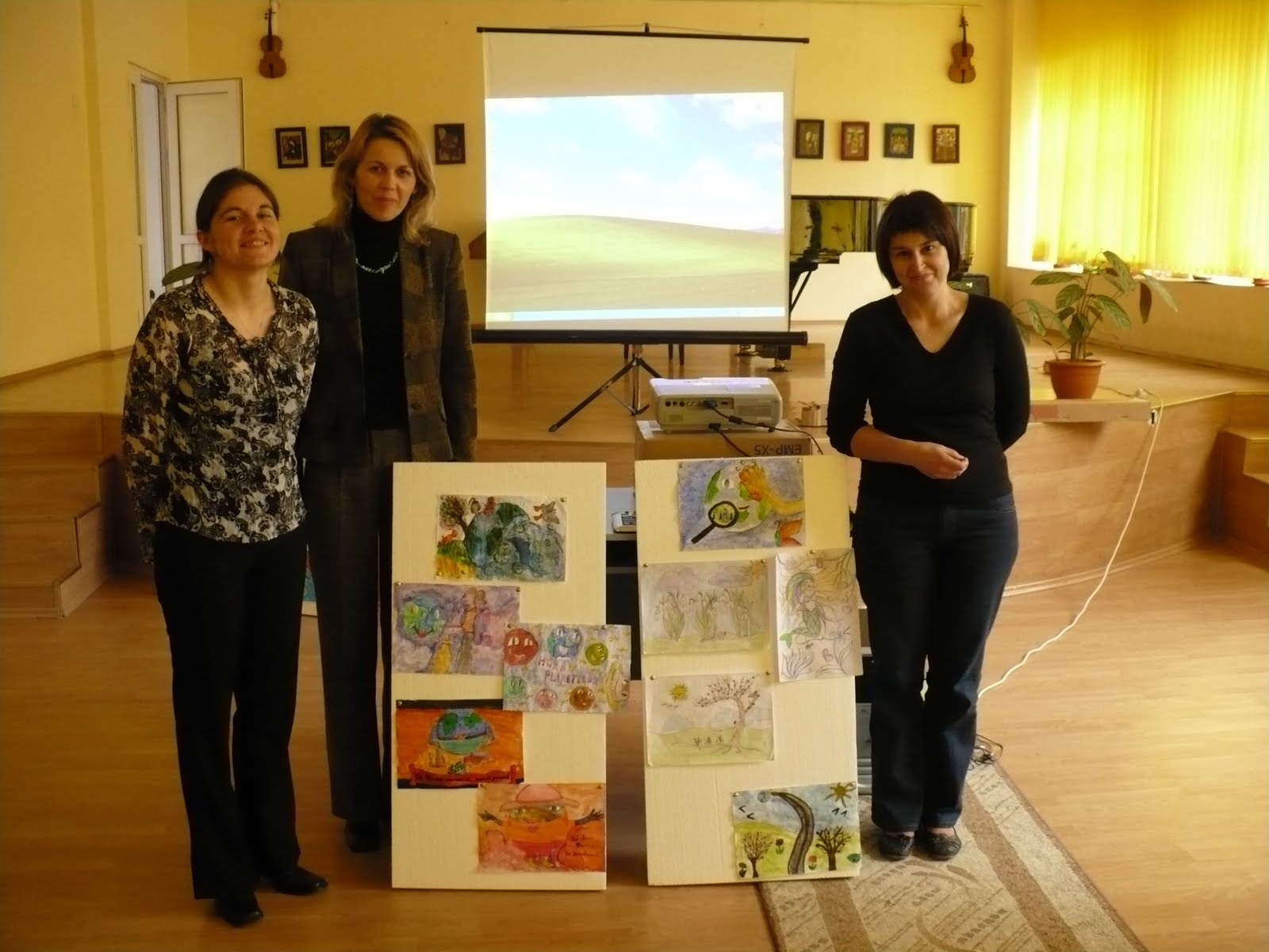 Micii cercetatori: Scoli pentru un viitor verde -Ziua Pamantului Micii cercetatori: Scoli pentru un viitor verde -Ziua Pamantului