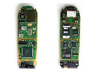 How Cell Phones Work: Inside a Digital Cell Phone
