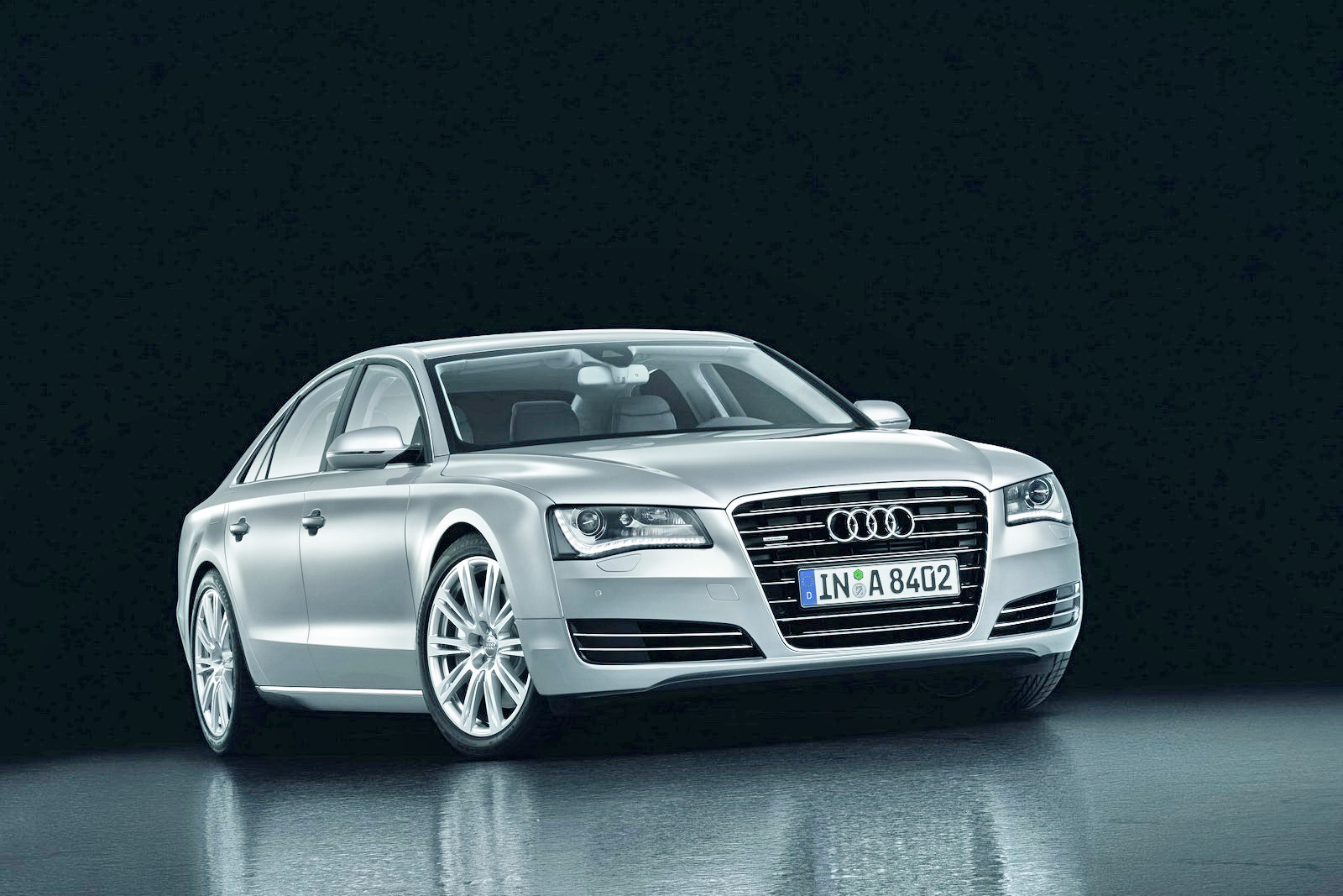 Luxury Audi A8 Photos HD Resolution | The World's Most Beautiful Cars