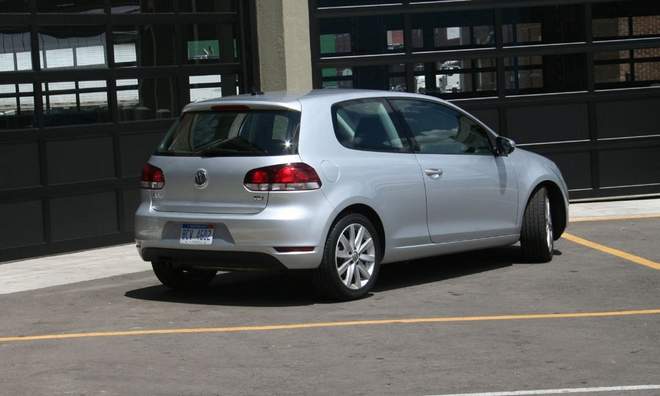 Sport Hybrid Car: 2010 Volkswagen Golf TDI Two-Door
