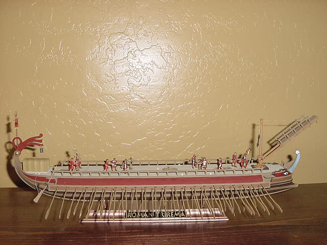 Model Kit Reviews - I have such disasters to show you!: Zvezda Trireme