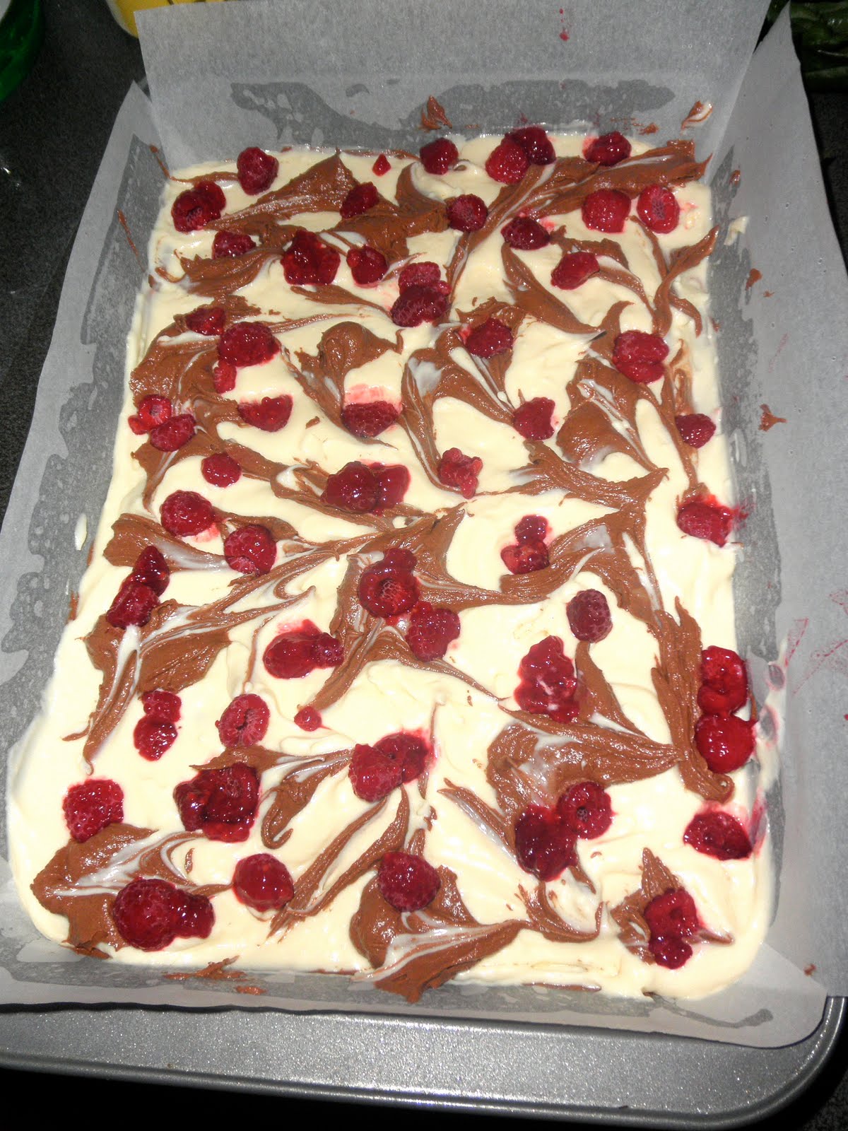 KayB's Cakes: The luckiest girl and her delicious, sweet raspberry ...