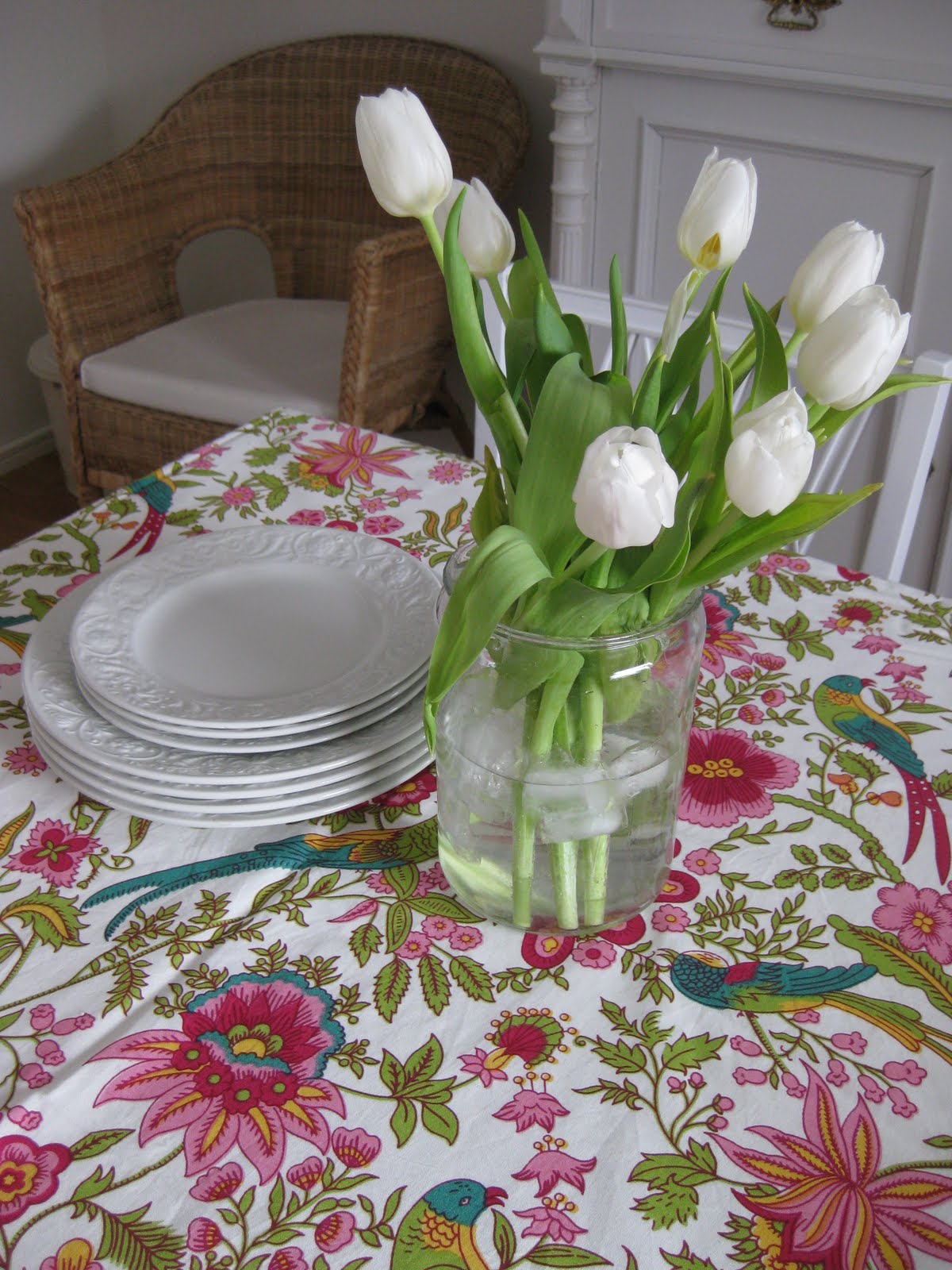 tidsmästarinnan: påskglad duk från Indiska