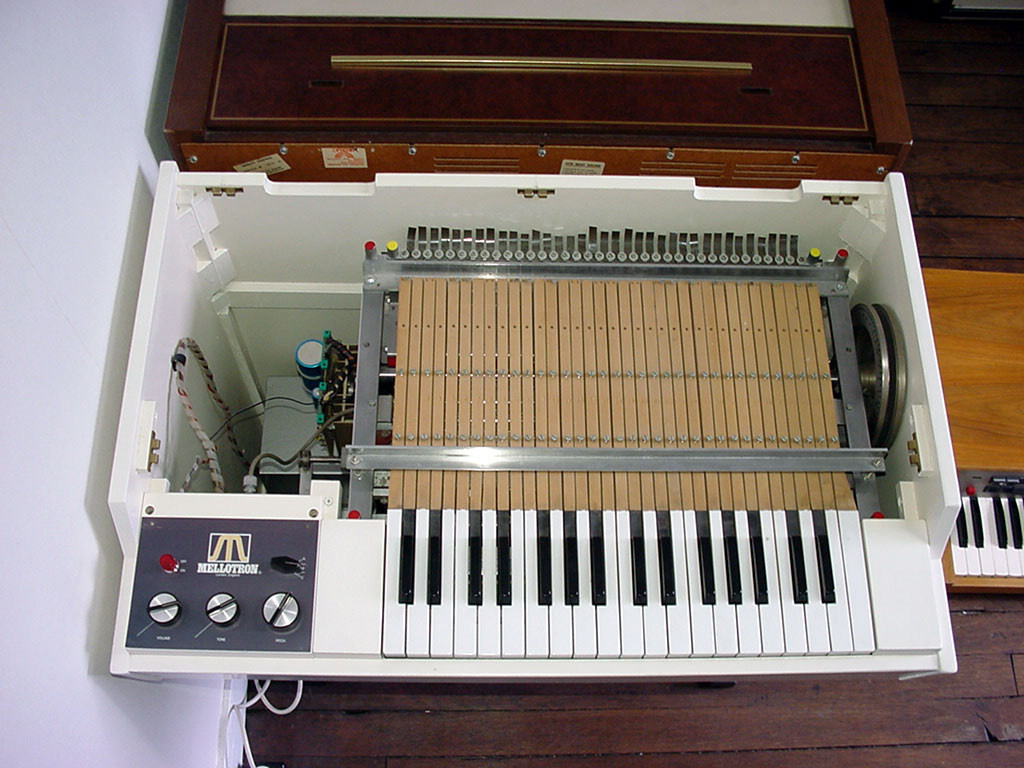 Cassette-blog: Curiosidades / Mellotron - Memotron (por Jonathan Muriel)