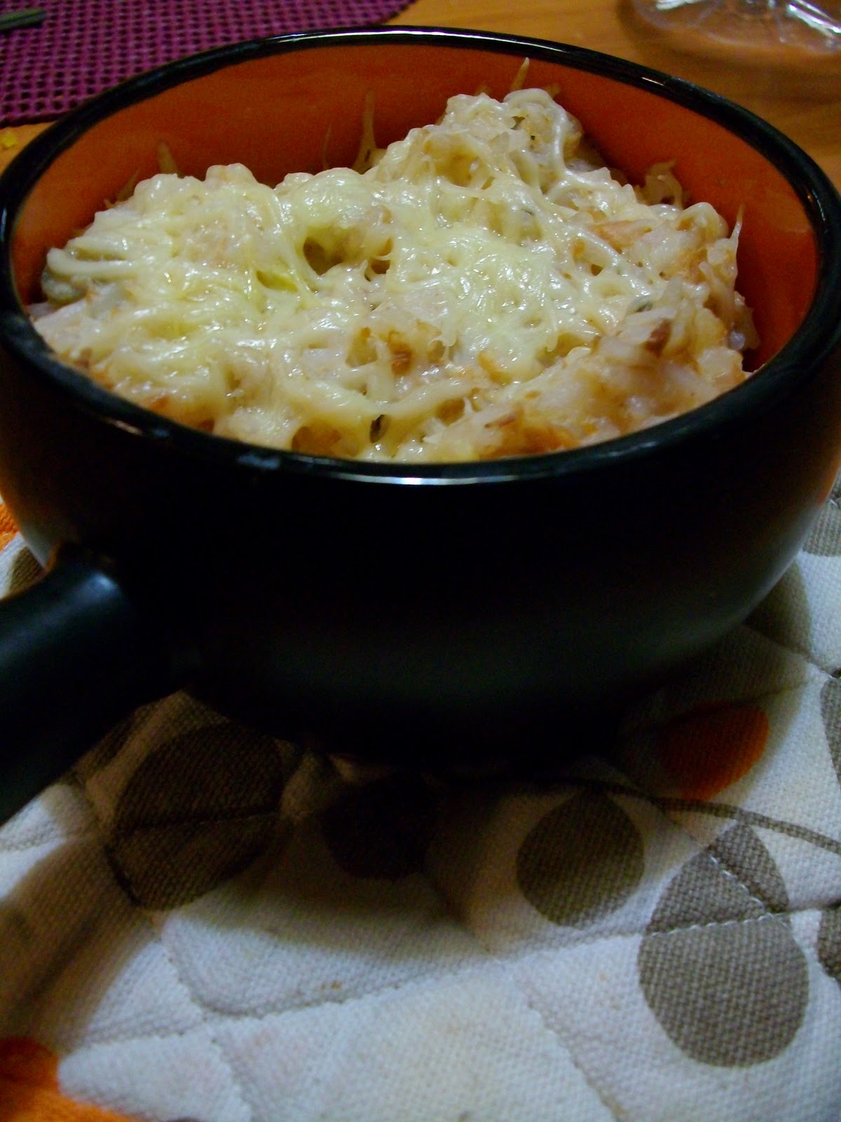 Mon livre de cuisine: Cocotte de riz au thon et cornichons