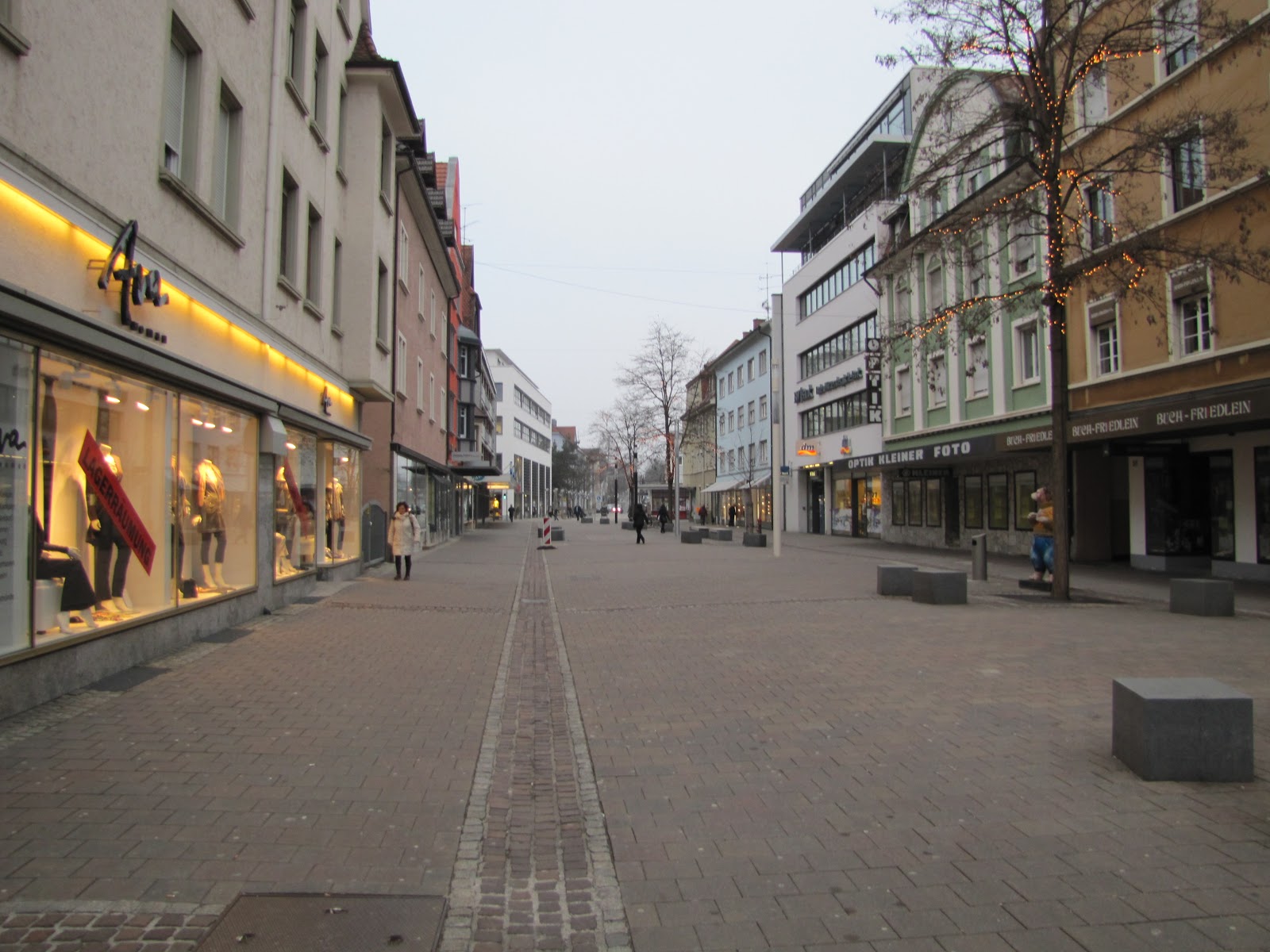 The Blooms: 2011-02 Singen Germany