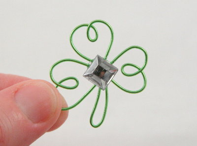 Childmade Tutorials: Wired Shamrocks