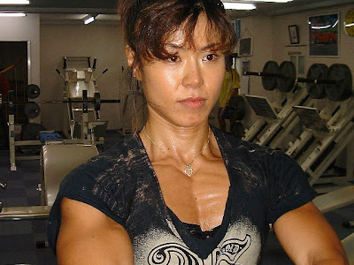 The Bigger the Better - Female Bodyduilders: Tomoko Kanda