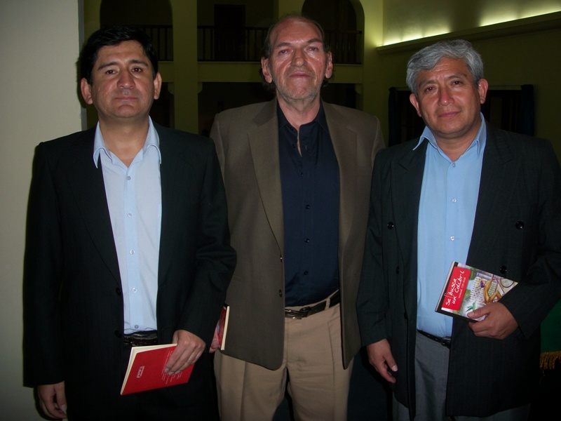 revista quipu: Samuel Cardich presentó su libro “Se busca un colibrí"