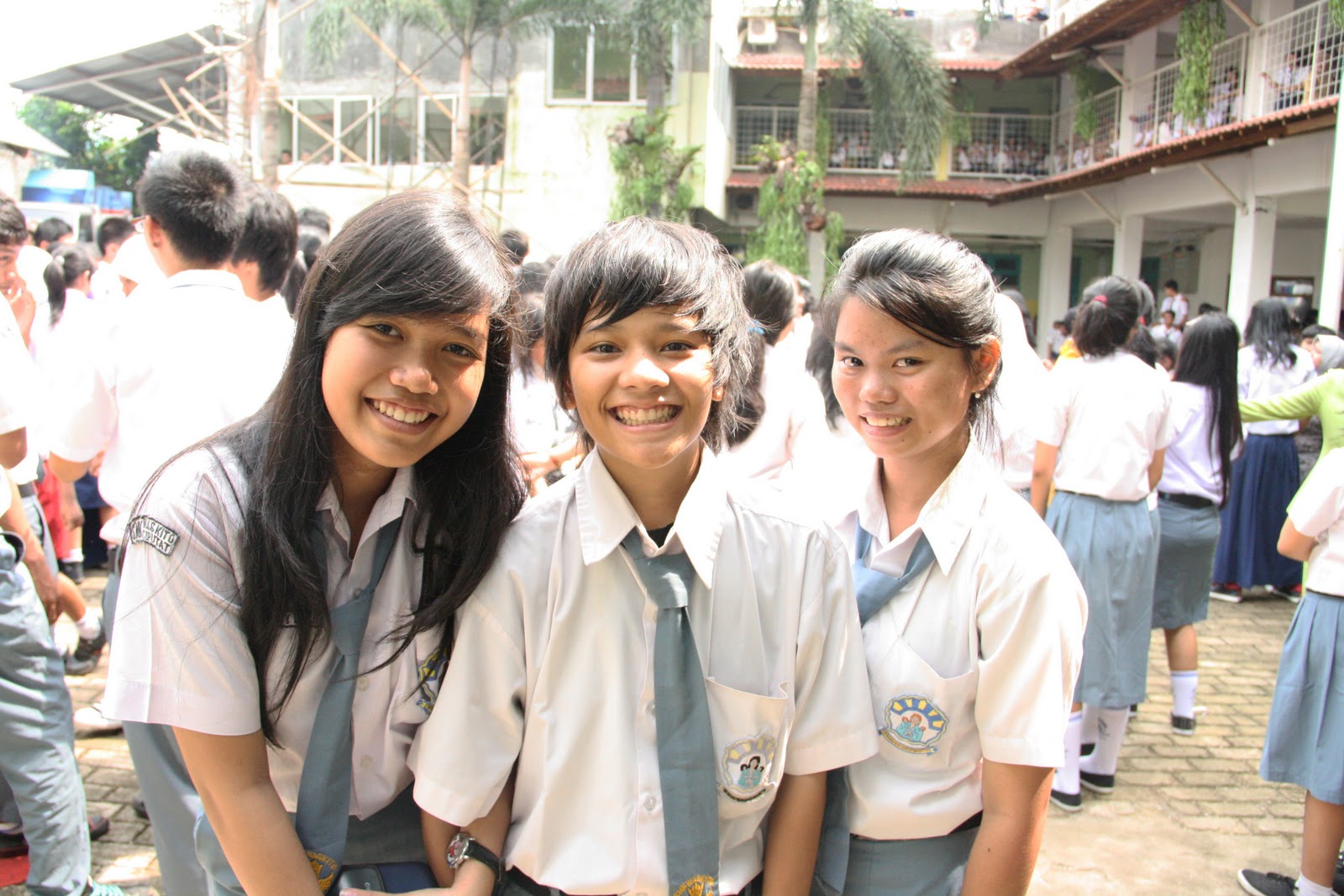 Sekolah_Waskito_Pamulang: Ngintip With Lensa