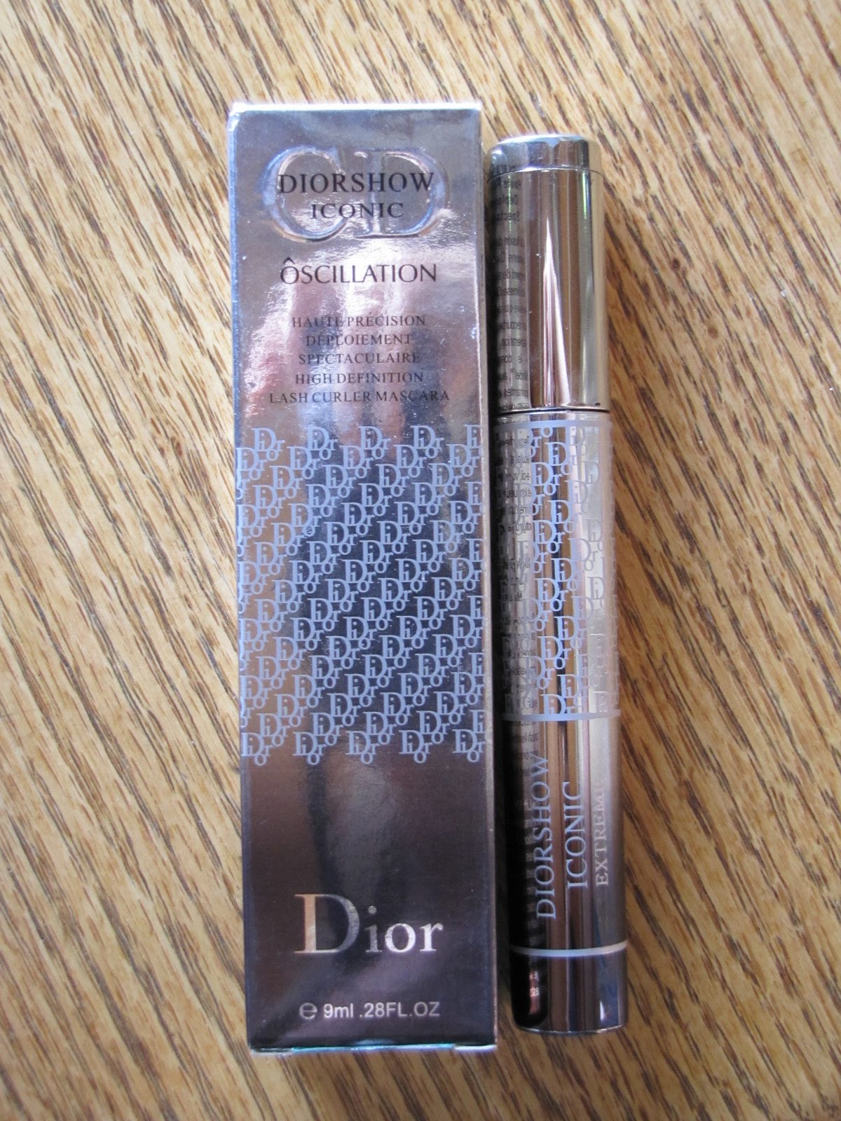 Beauty Knowledge: Dior: DiorShow Iconic Extreme Oscillation Mascara Review