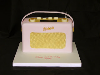 Pat-a-Cake Parties: Pink Roberts Radio Cake