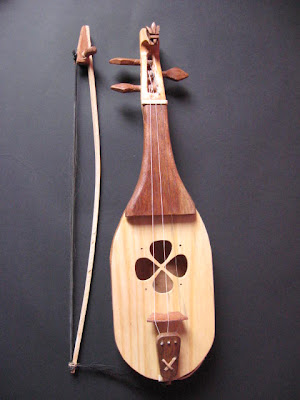 Barro e Cordas: Rabeca Medieval de dezembro de 2009