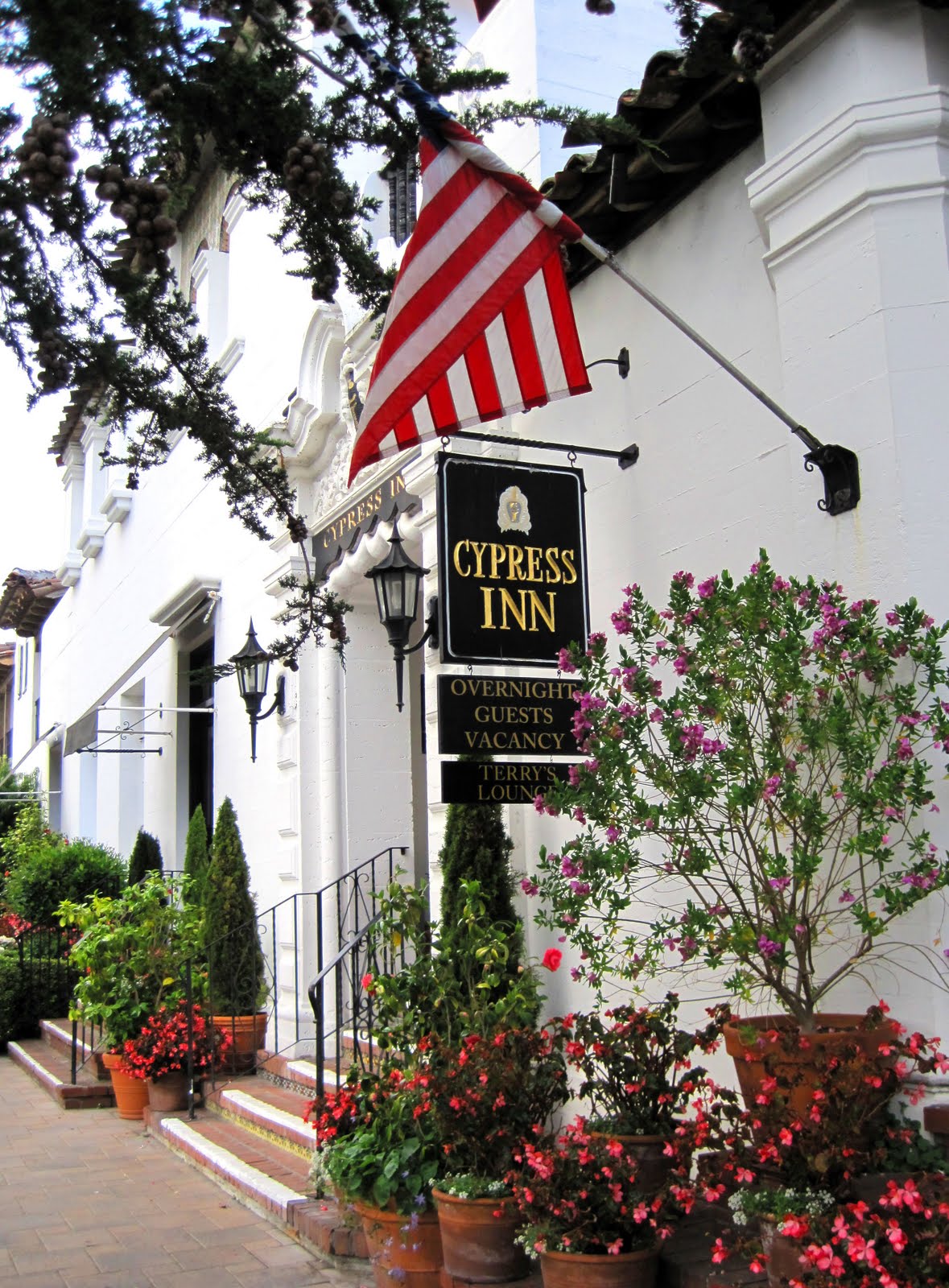 architect design™: Cypress Inn, Carmel