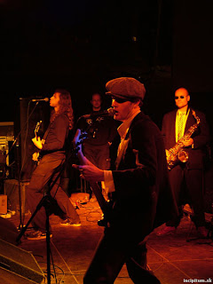 I am death...: LE SCRAWL / Snowblind