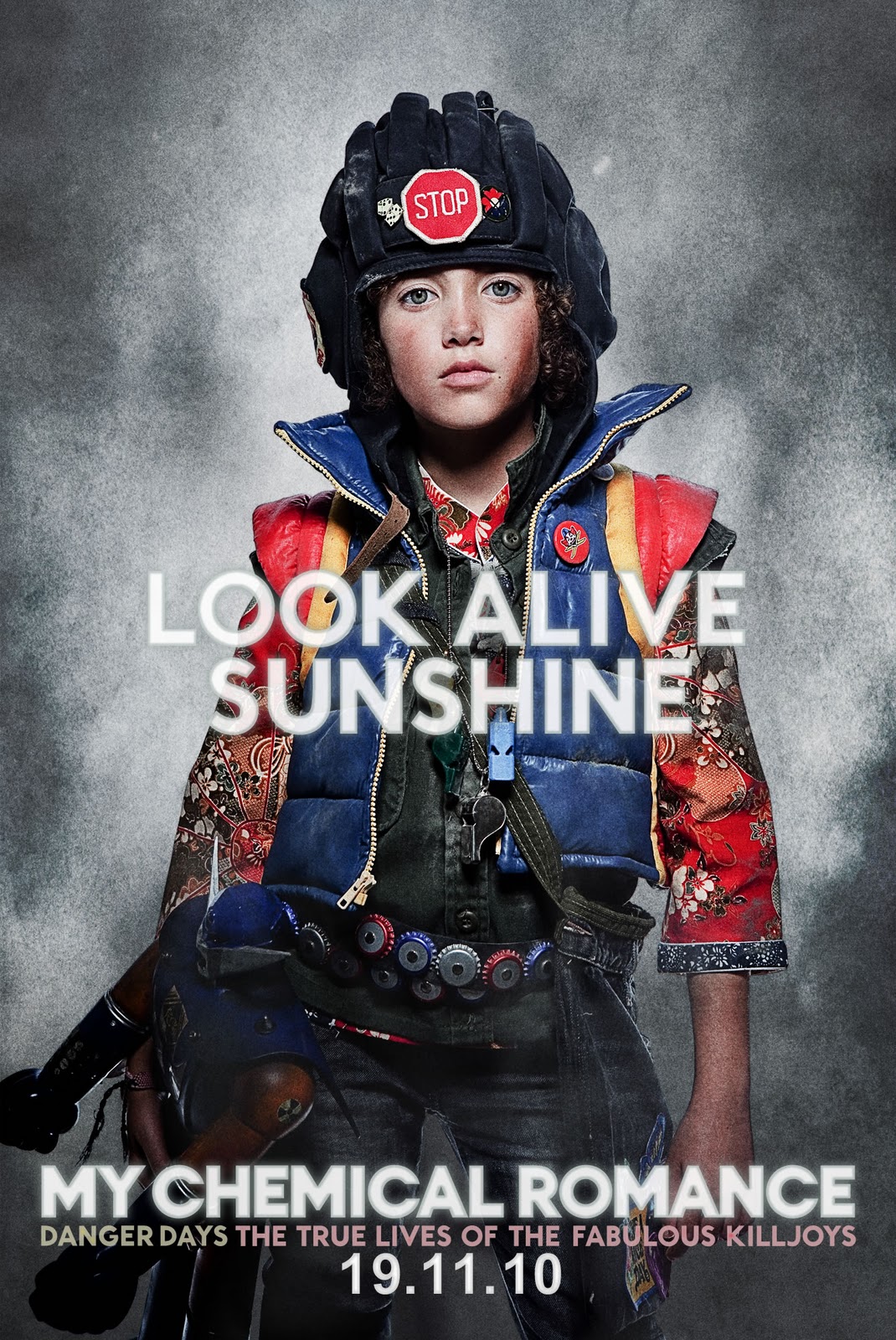 You're not in this alone: Danger Days Posters promocionales.