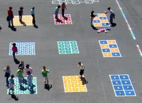 Peaceful Playground Games Teach Collaboration on the Playground ...