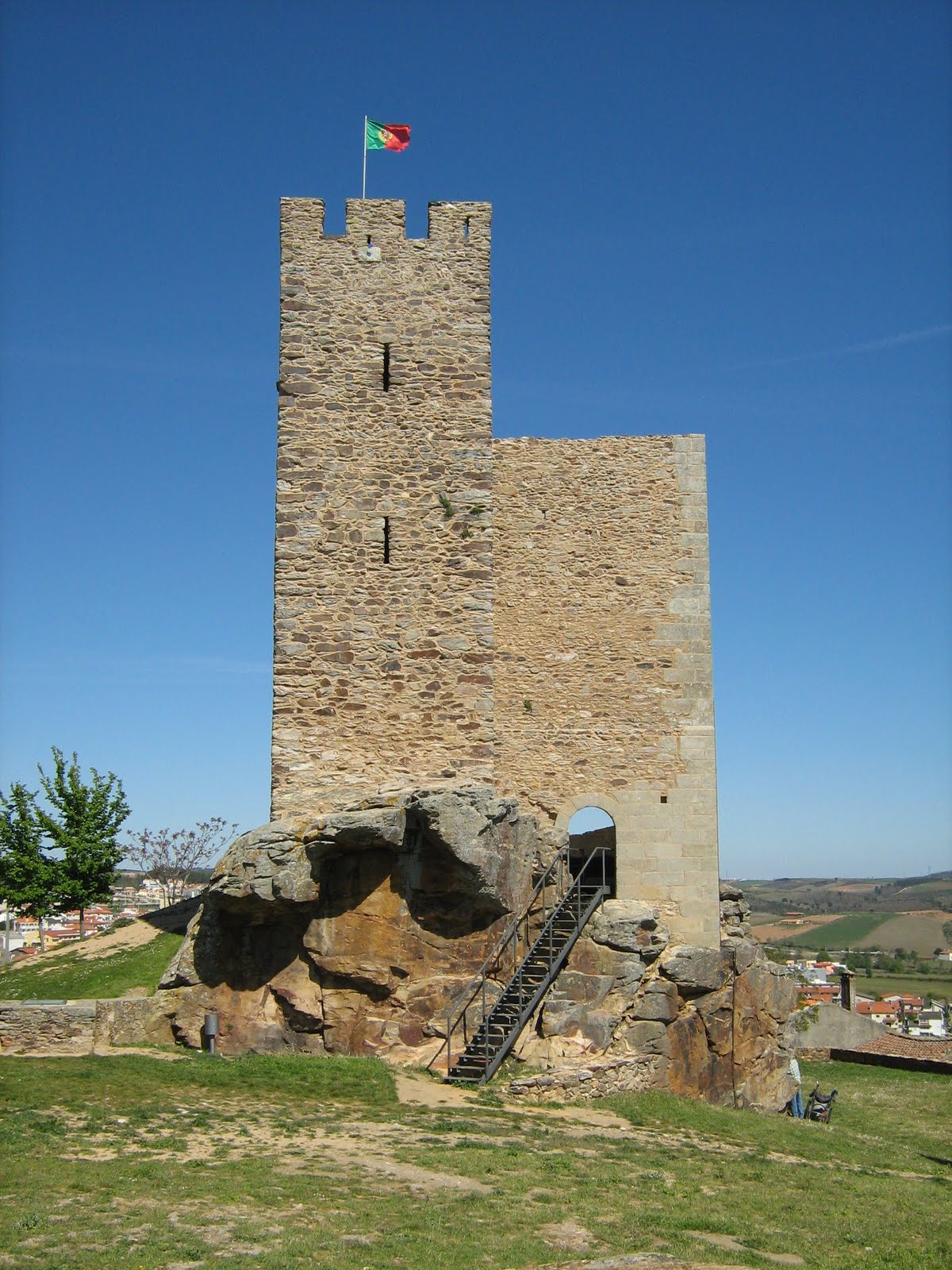 Um Pouco de História: Castelo de Mogadouro