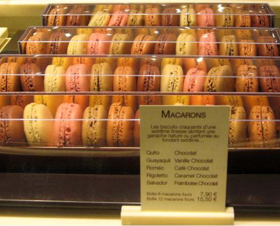 paris breakfasts: Bonjour Macarons!