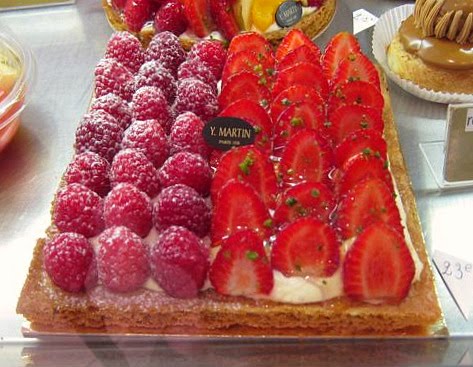 paris breakfasts: Les Fruits Rouges de Juillet