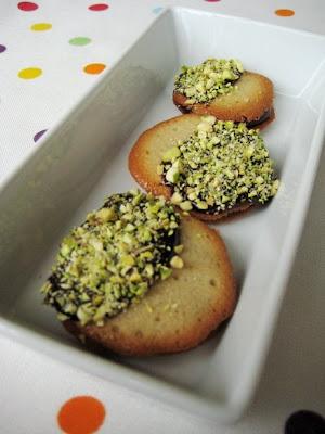 Mango & Tomato: Daring Bakers: Milan Cookies