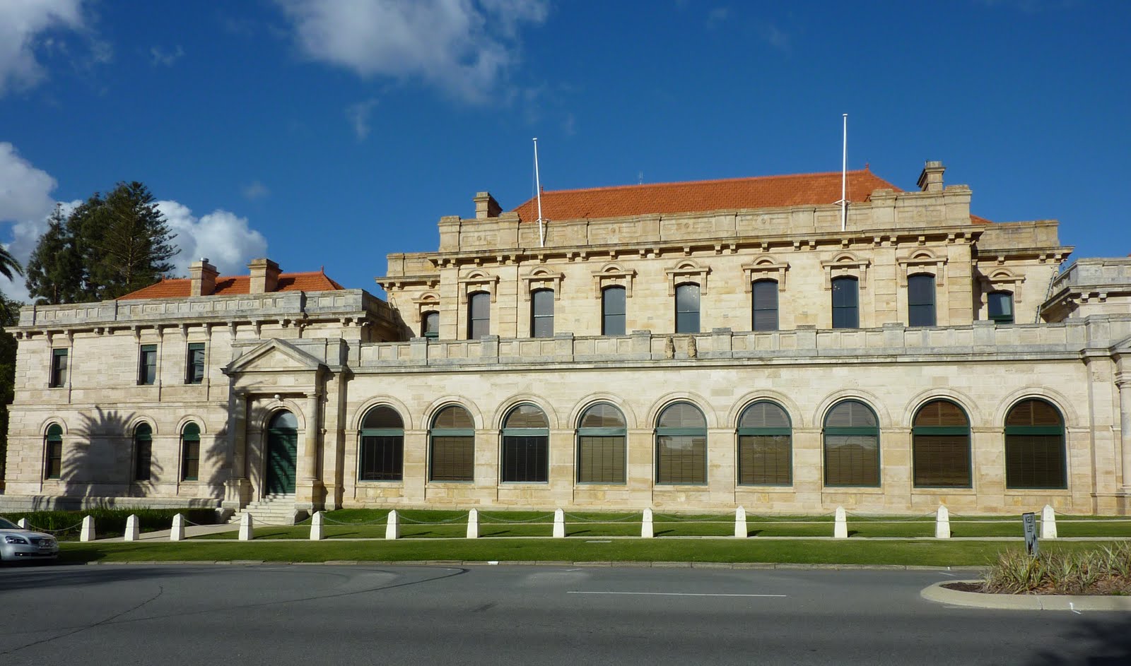 Perth, Fremantle and Surrounds by Lynda Turk: The Back Door ...