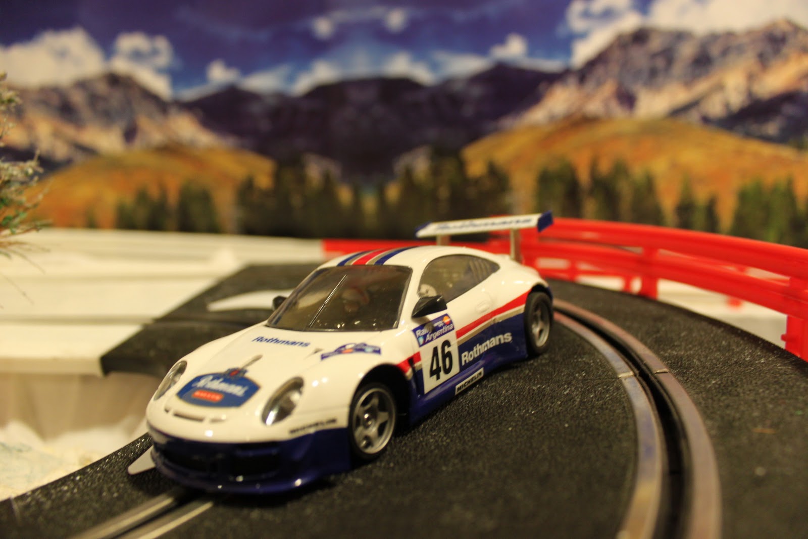 MAK-PAINTSLOT CARS
