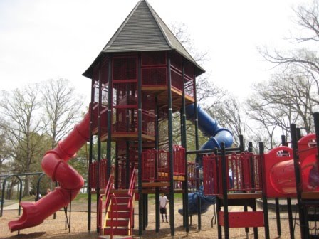 The Stir Crazy Moms' Guide to Durham: Duke Park