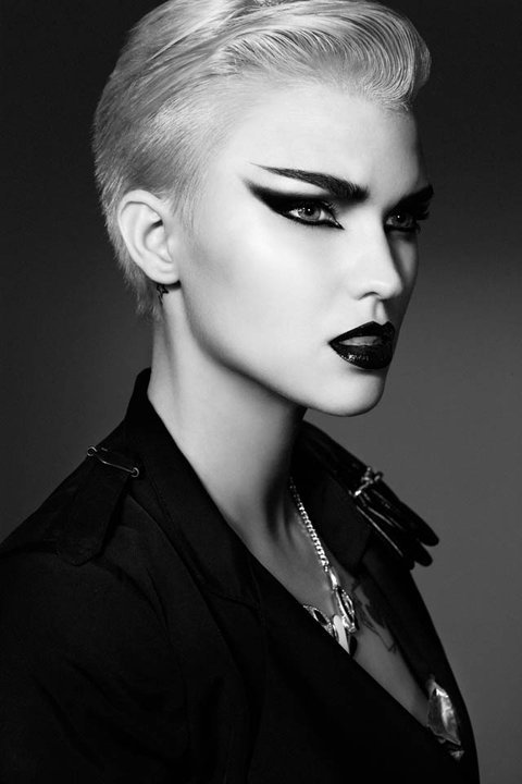 Make-up Looks Collection: Dramatic Makeup Looks Collection