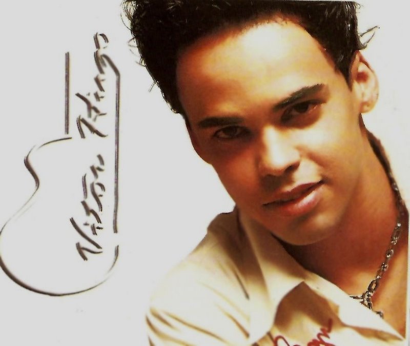 JONATHAN SOM: Vitor Hugo