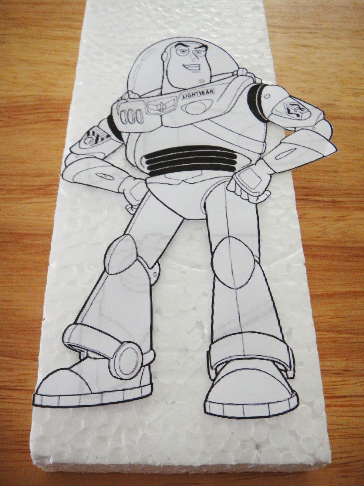 Cakes by Ayan & Mama: How to make a 2D Buzz Lightyear figure