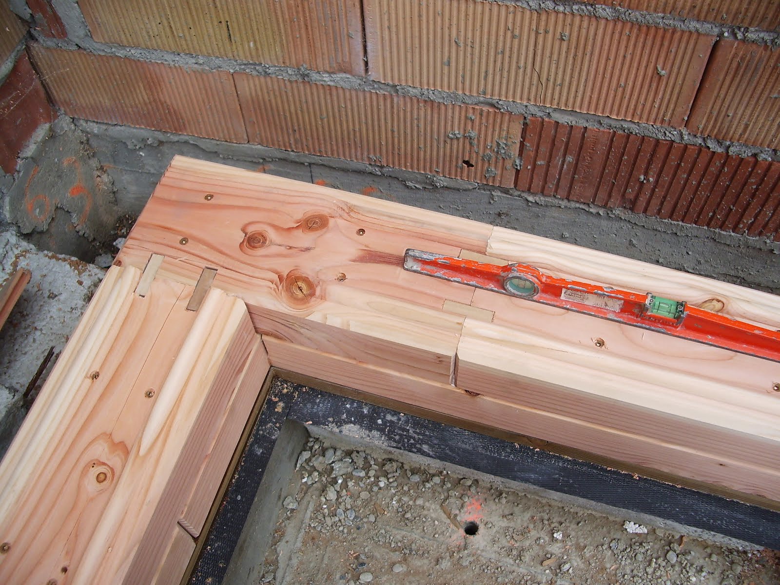 ma maison en parpaings de bois BVB: Quelques détails de pose...