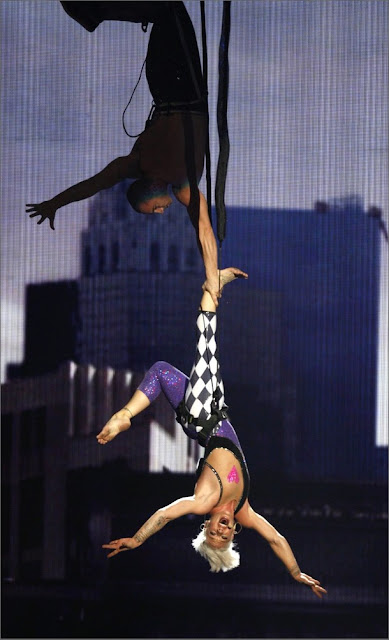 Vertigo Shtick: December 2009