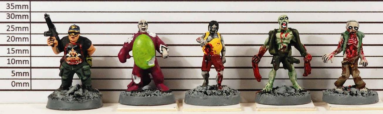 Vampifan's World of the Undead: Size Comparison Photos - Zombies part 1