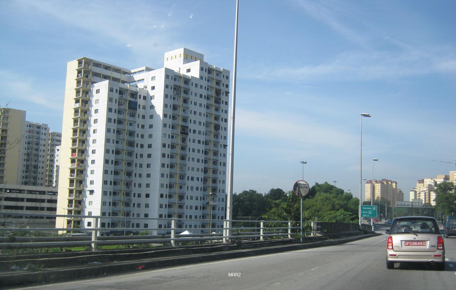 kuala lumpur: MRR2 - Petaling Indah Condo